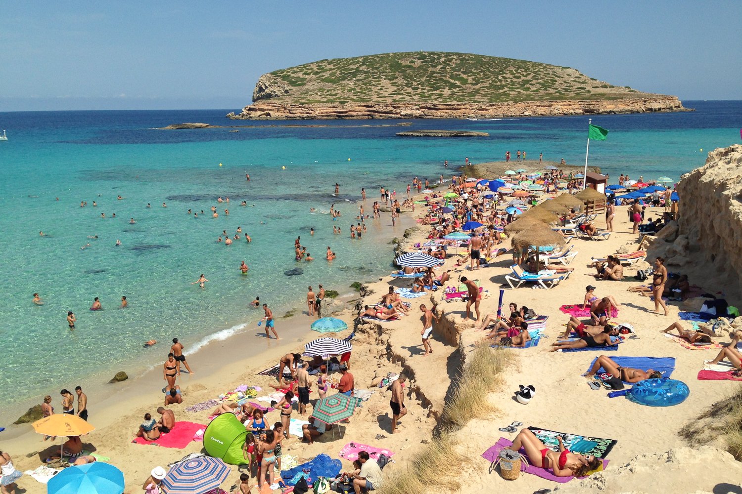Der Strand der Cala Conta (Platges de Comte) | Ibiza Spotlight