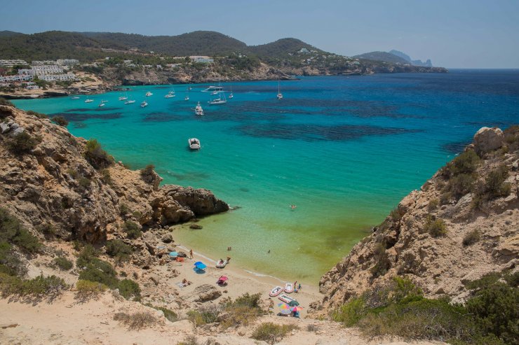 Der Strand der Cala Tarida | Ibiza Spotlight
